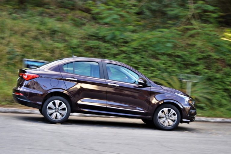 Avaliação: Fiat Cronos Precision 1.8 Automático 2021 : AutoAgora.com.br