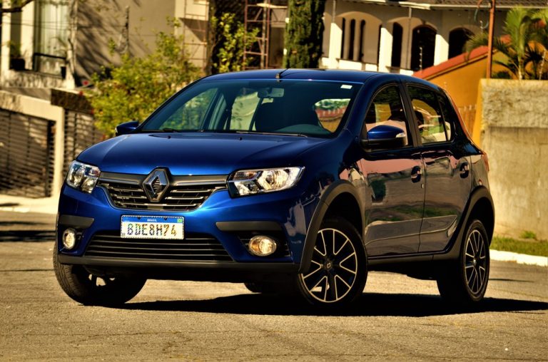 Avaliação: Renault Sandero Intense 1.6 automático CVT X-Tronic ...
