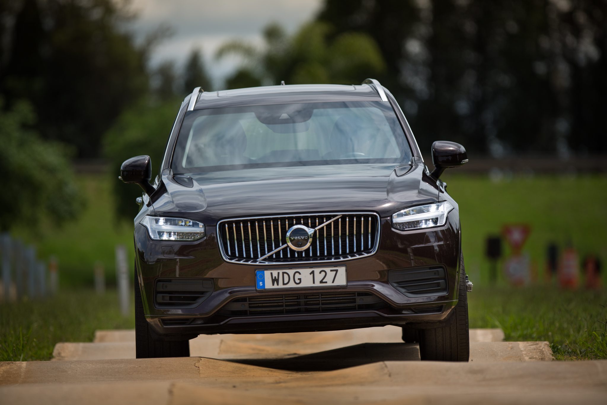 Lançamentos: Volvo Car lança linha de SUV's blindados com garantia ...